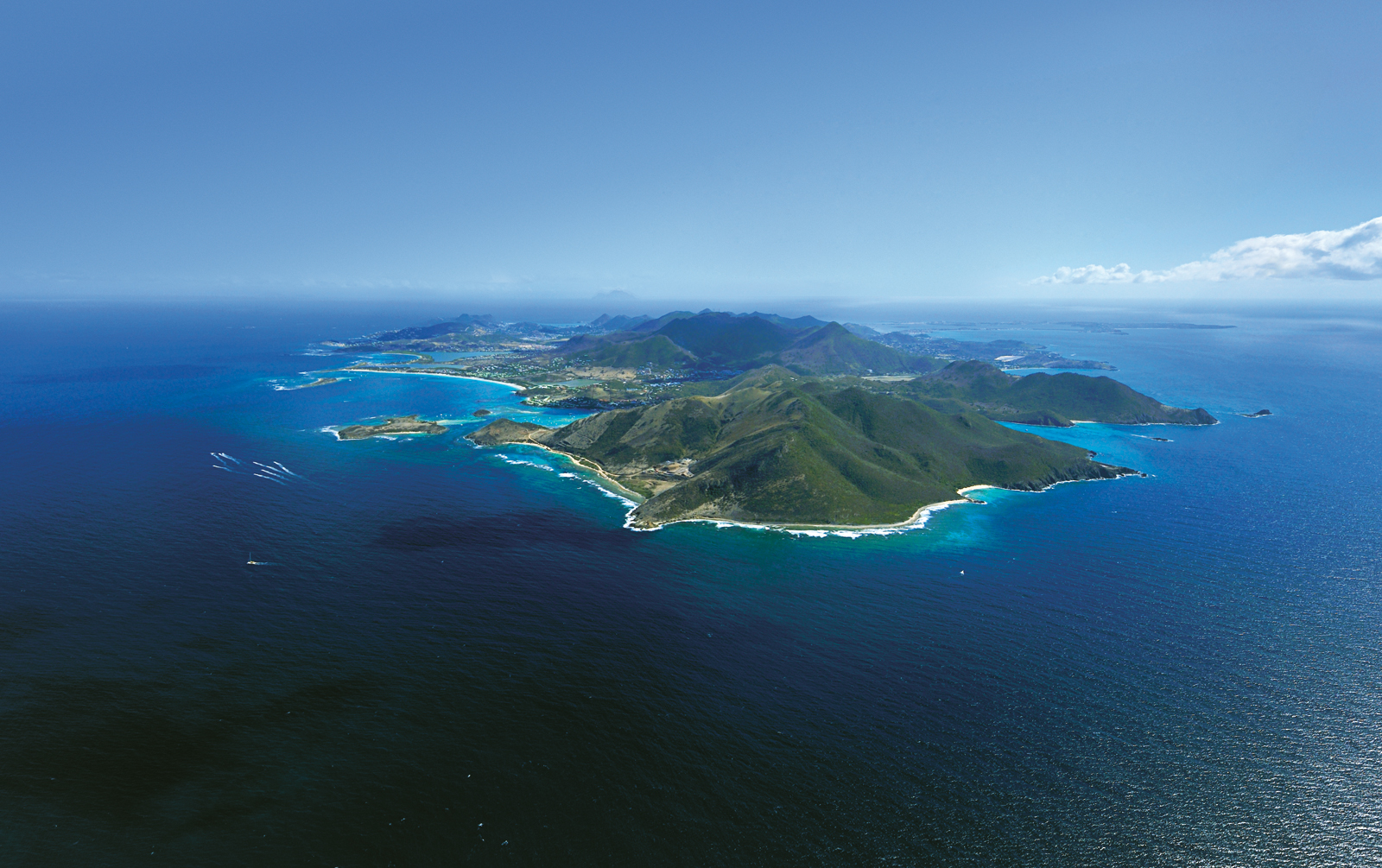 What makes St Martin so popular with the international jet set ...