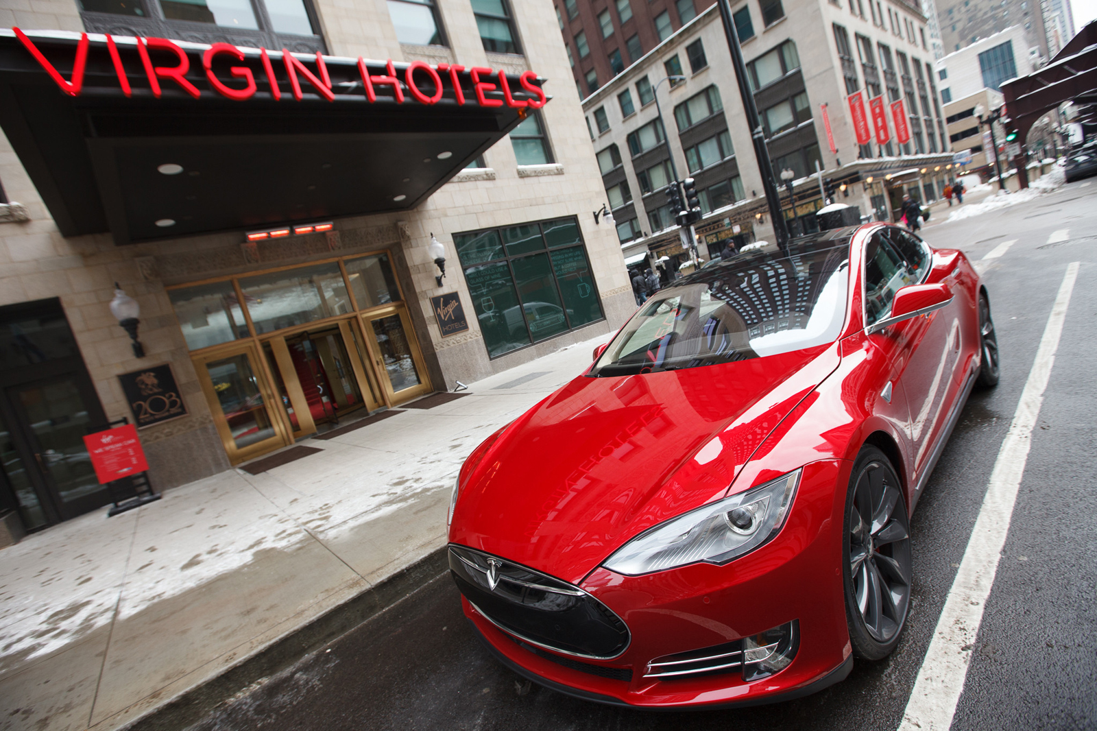 Virgin unveils first hotel in Chicago with Tesla S house car | Luxury ...