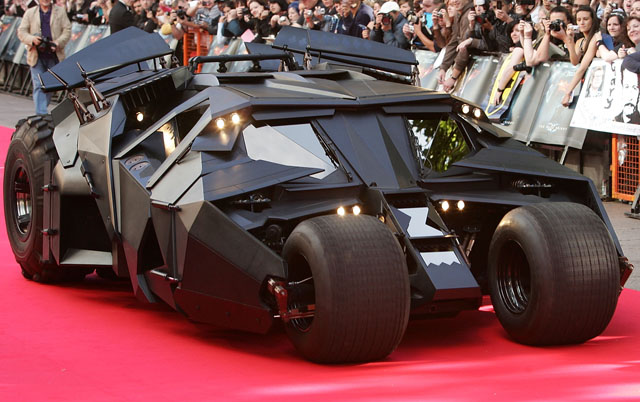 Batmobile replica sells for $1m | Luxury Travel And Lifestyle Magazine
